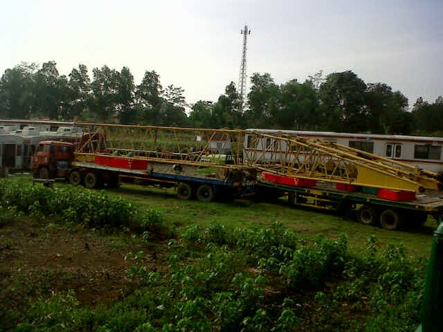 PT. Kereta Api Logistik (KALOG): [KG-317/2014] Mobilisasi Crane Darat ...