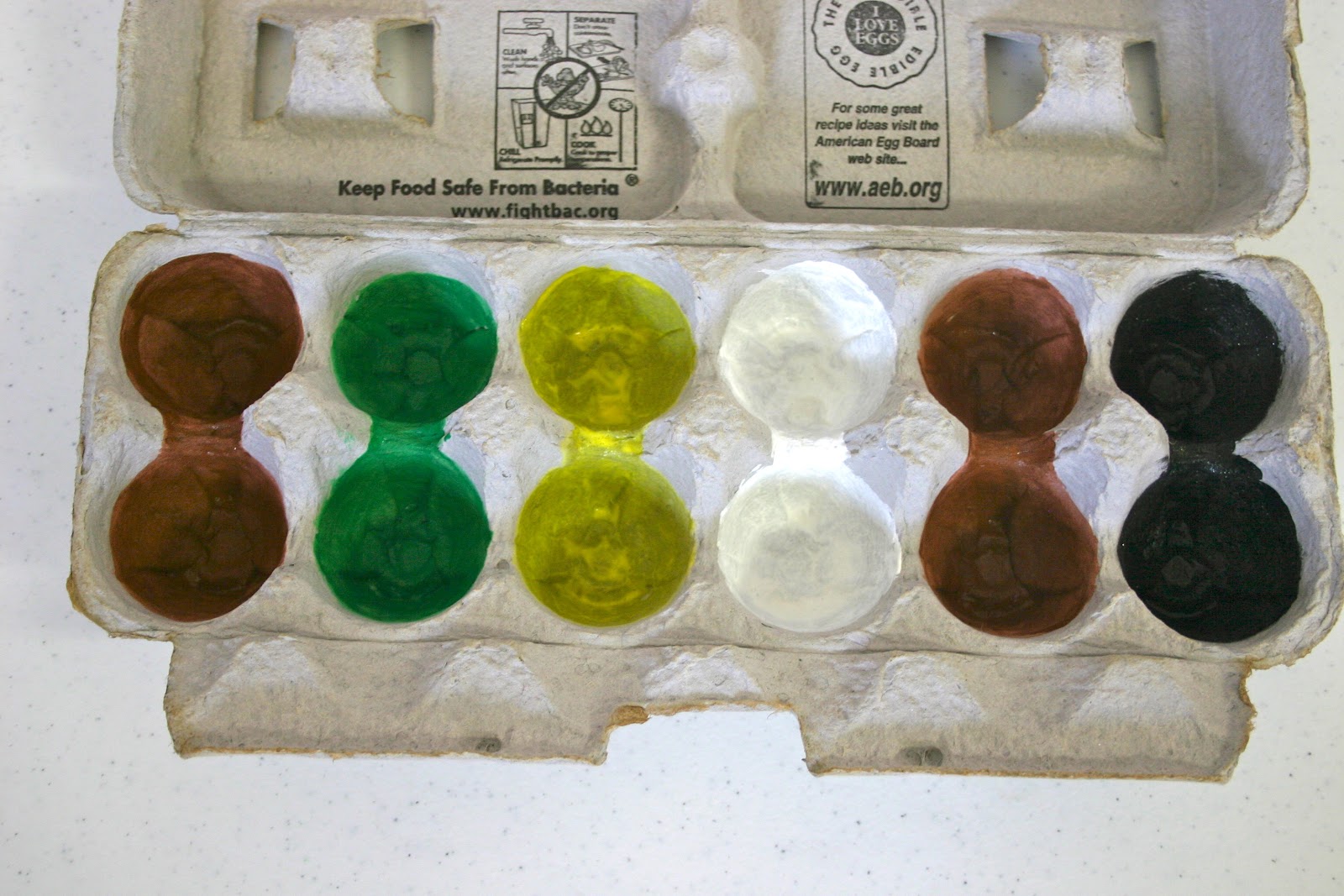 Handprints on the Walls: Nature Walk Egg Carton