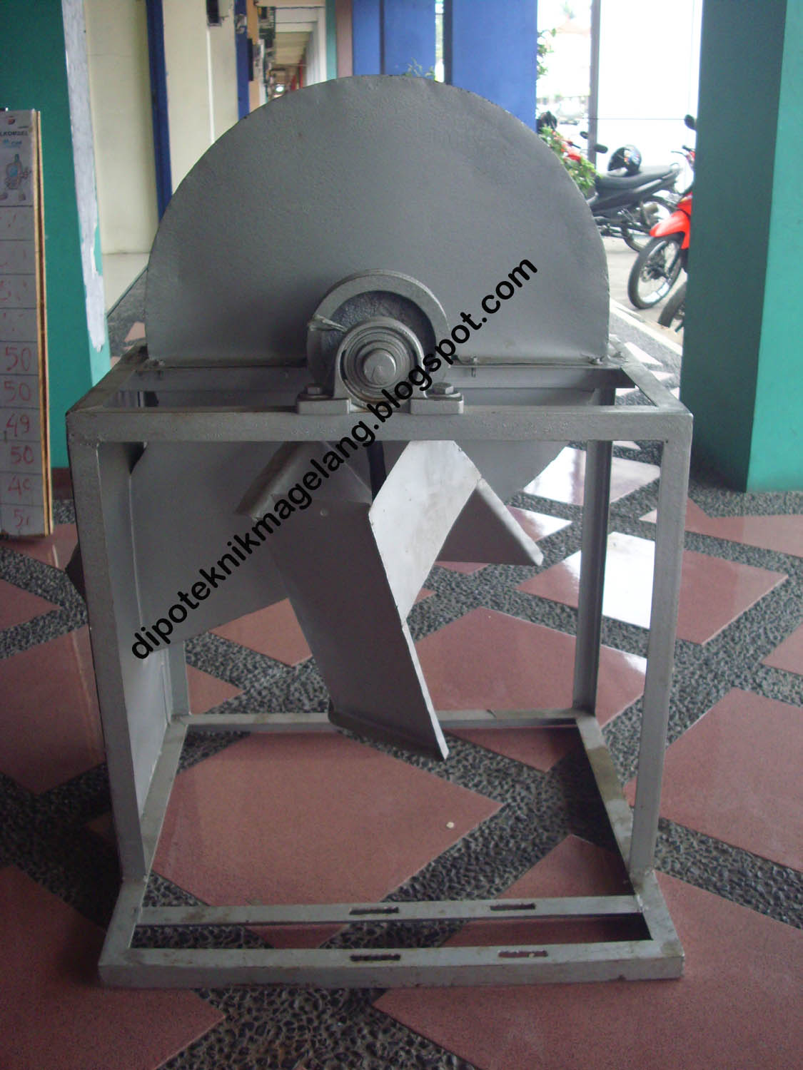 MESIN PENCACAH RUMPUT | DIPO TEKNIK MAGELANG