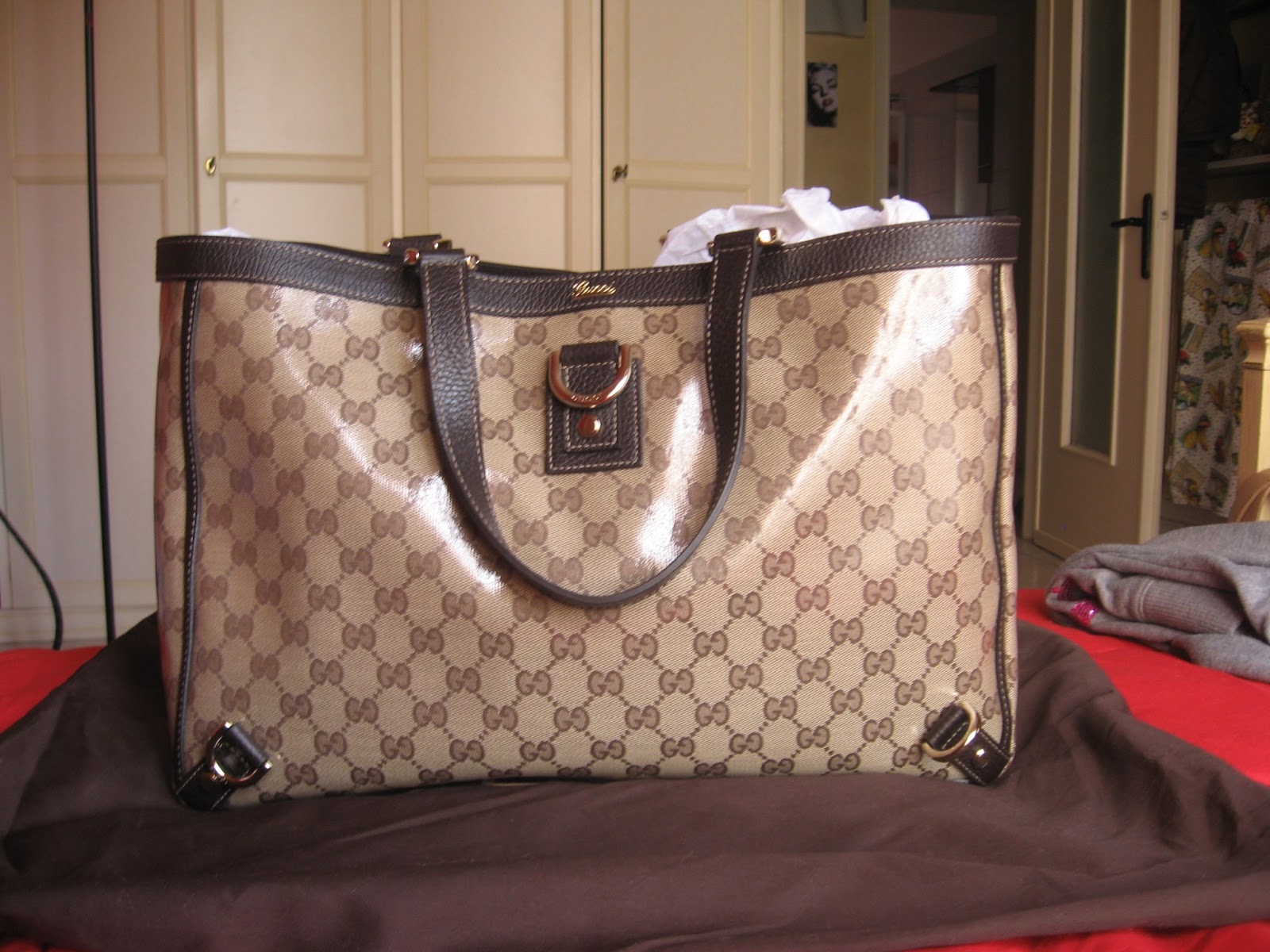 The pink bow: My first Gucci bag!