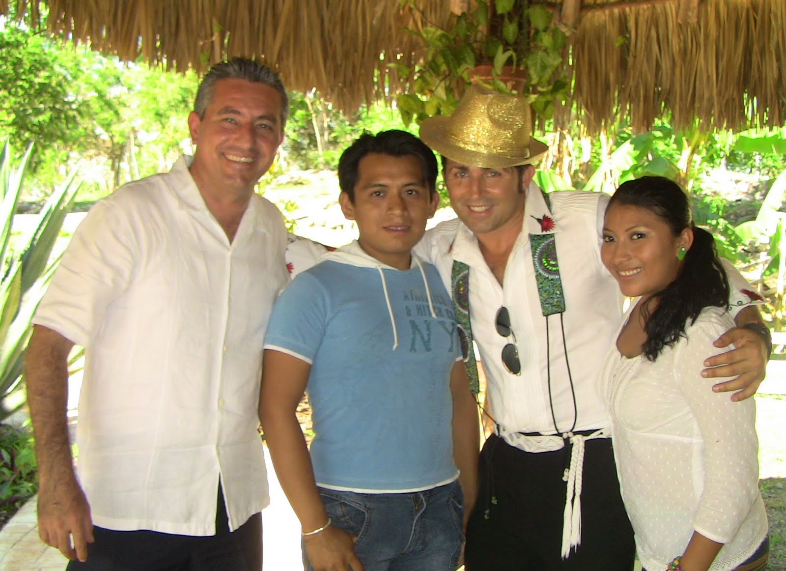 Mané de Gomar "Texturas de la Moda" - EL Periodico que todo Tizimin Lee