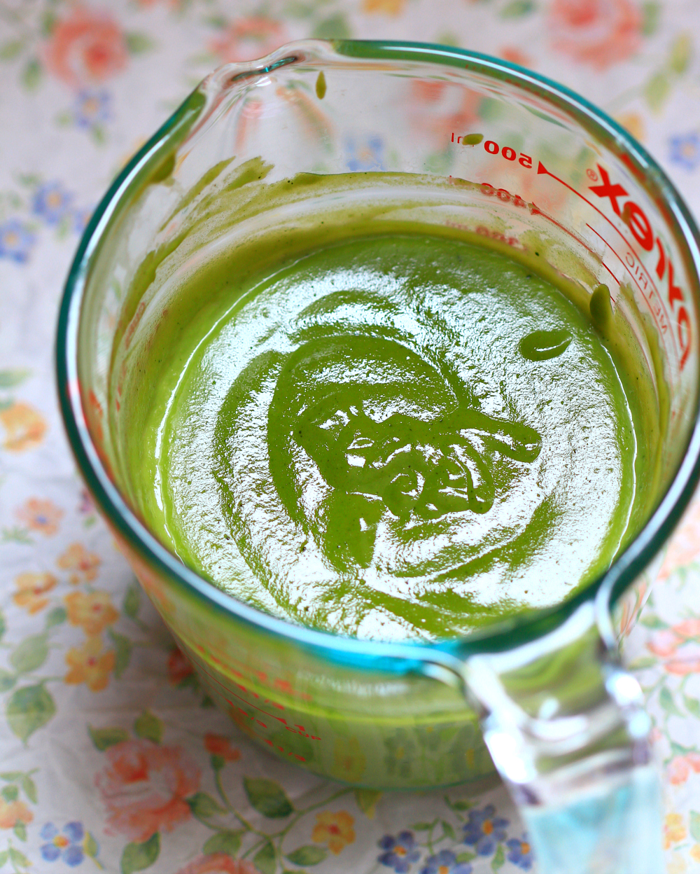 Matcha cream-filled mini doughnuts