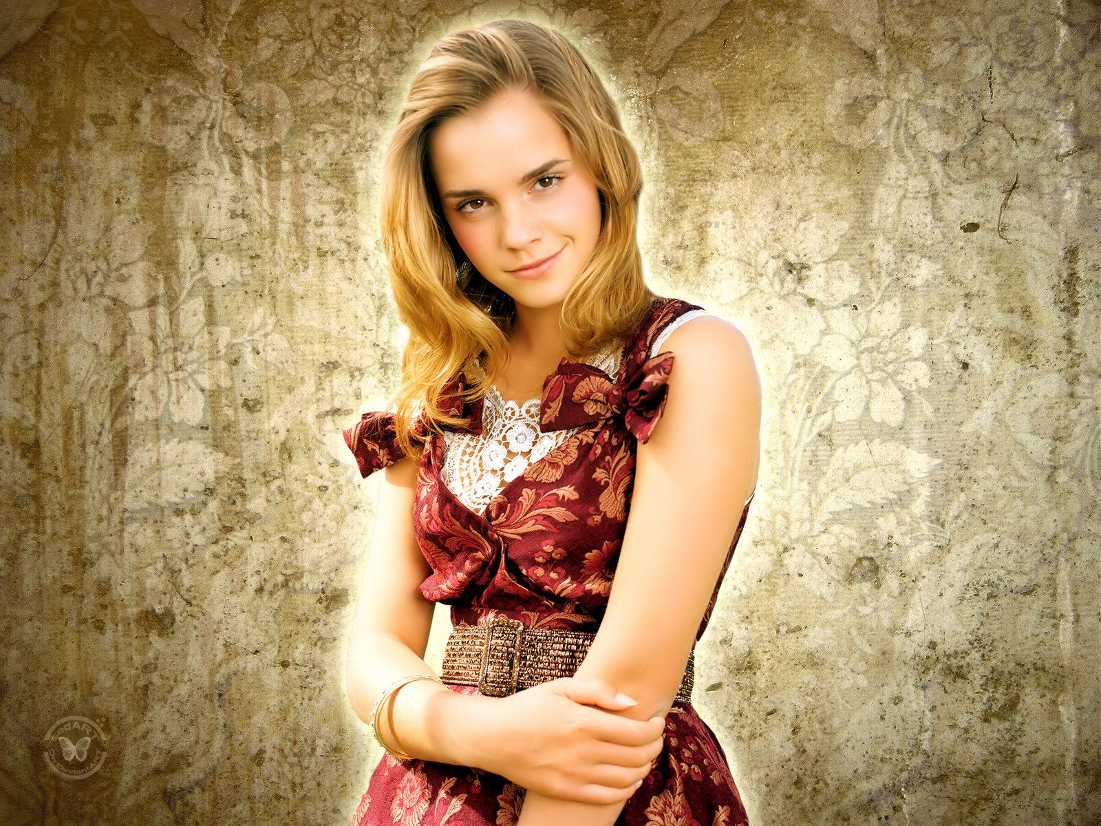 Emma Watson Hot Pictures, Photo Gallery & Wallpapers: Hot Emma Watson's ...