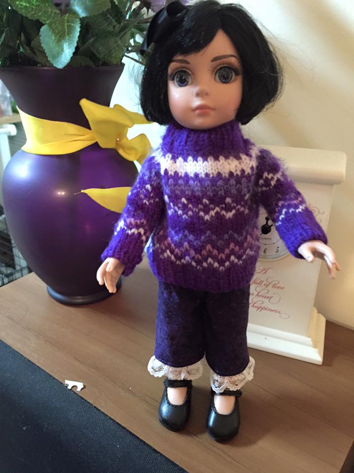 Lainys Mouse In A Maze: A sweater for Patsy. In the collection of Sally ...