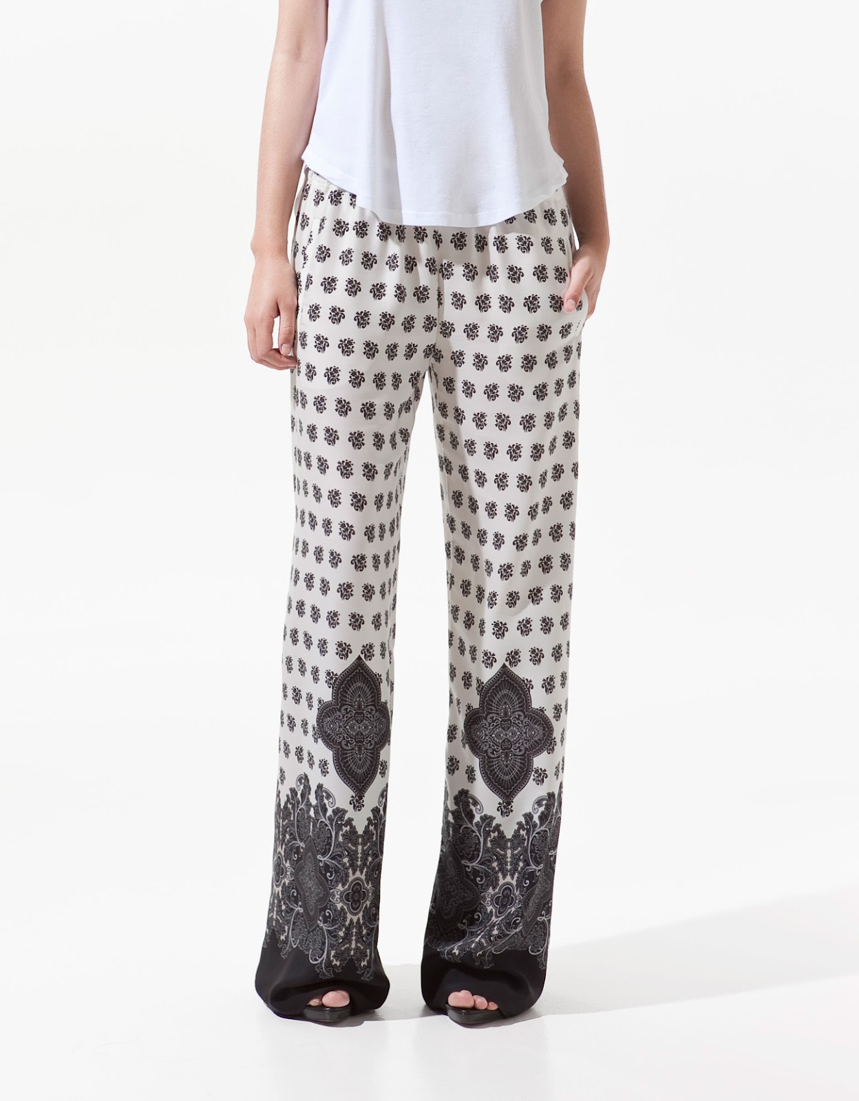 MY FASHION TRICKS: Printed silk pants!