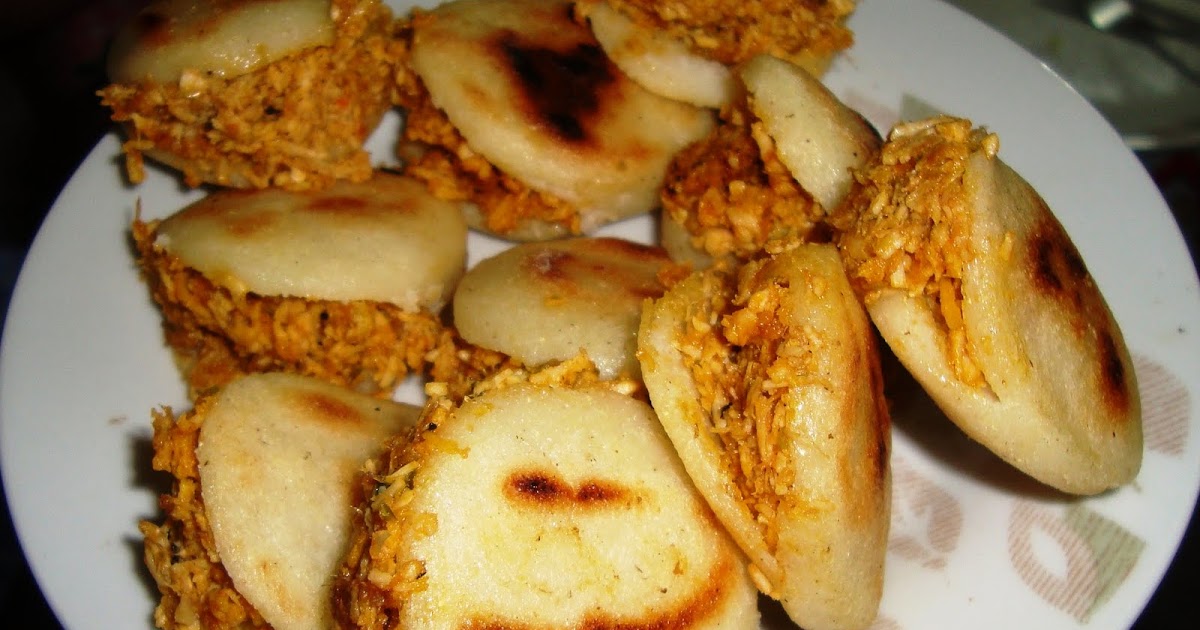 Recetas Inmorales ♨: Arepas de Pollo Desmechado