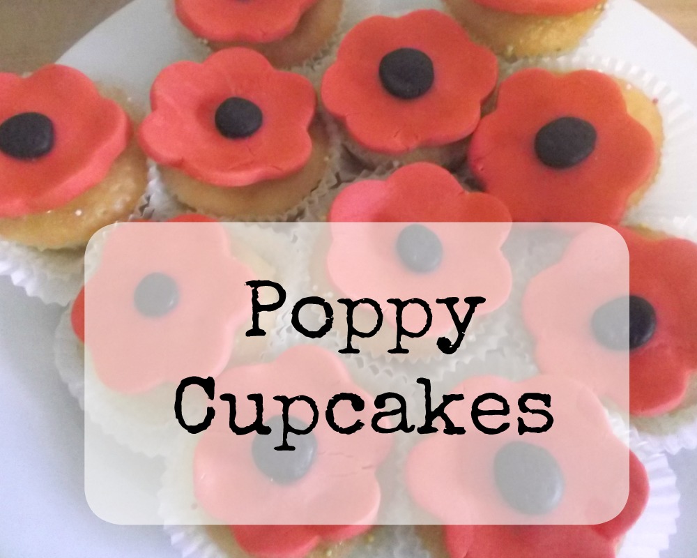 Poppy Cupcakes {Tutorial} - Whimsical Mumblings