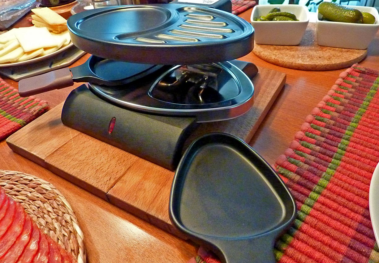 Living the life in Saint-Aignan: Raclette, a melted-cheese dinner