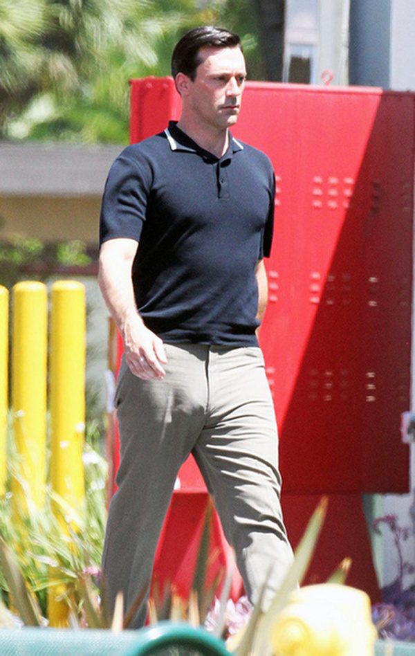Welcome to my world.... : Top 5 Jon Hamm Commando Pics