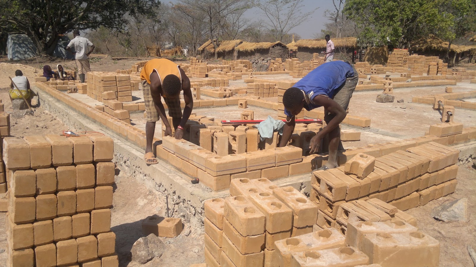 WAKALA WA TAIFA WA UTAFITI WA NYUMBA BORA NA VIFAA VYA UJENZI: UJENZI ...