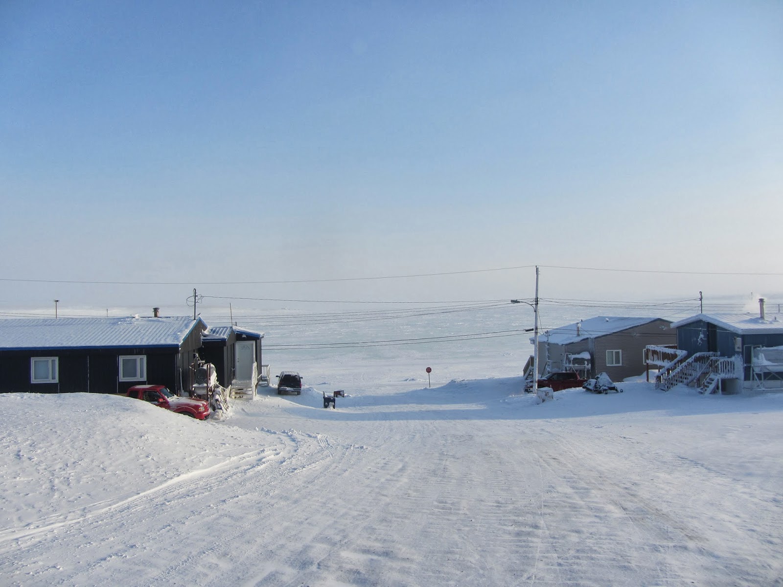 run, gloria, run!: Springtime for Cambridge Bay