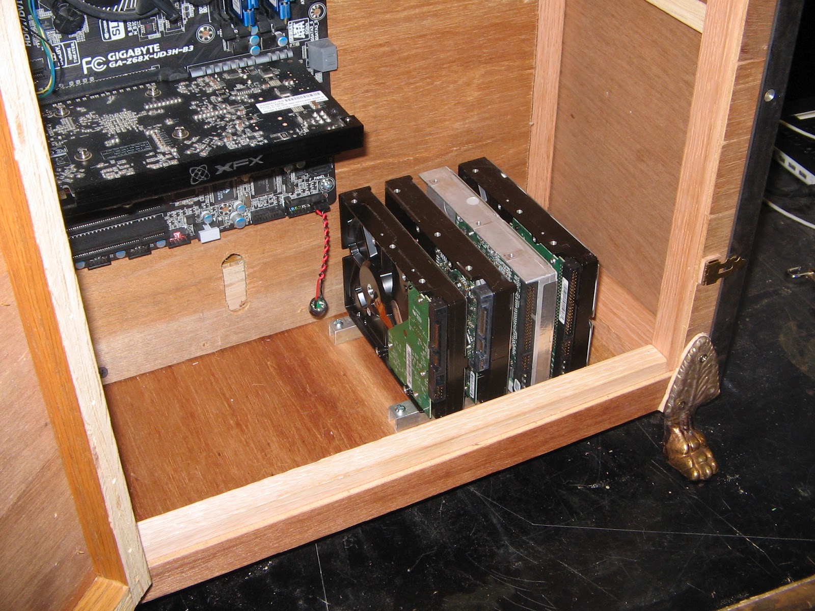 The Alchemist: Steampunk Hackintosh build