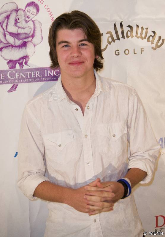 Bubba Lewis | Celebrities Photos Hub