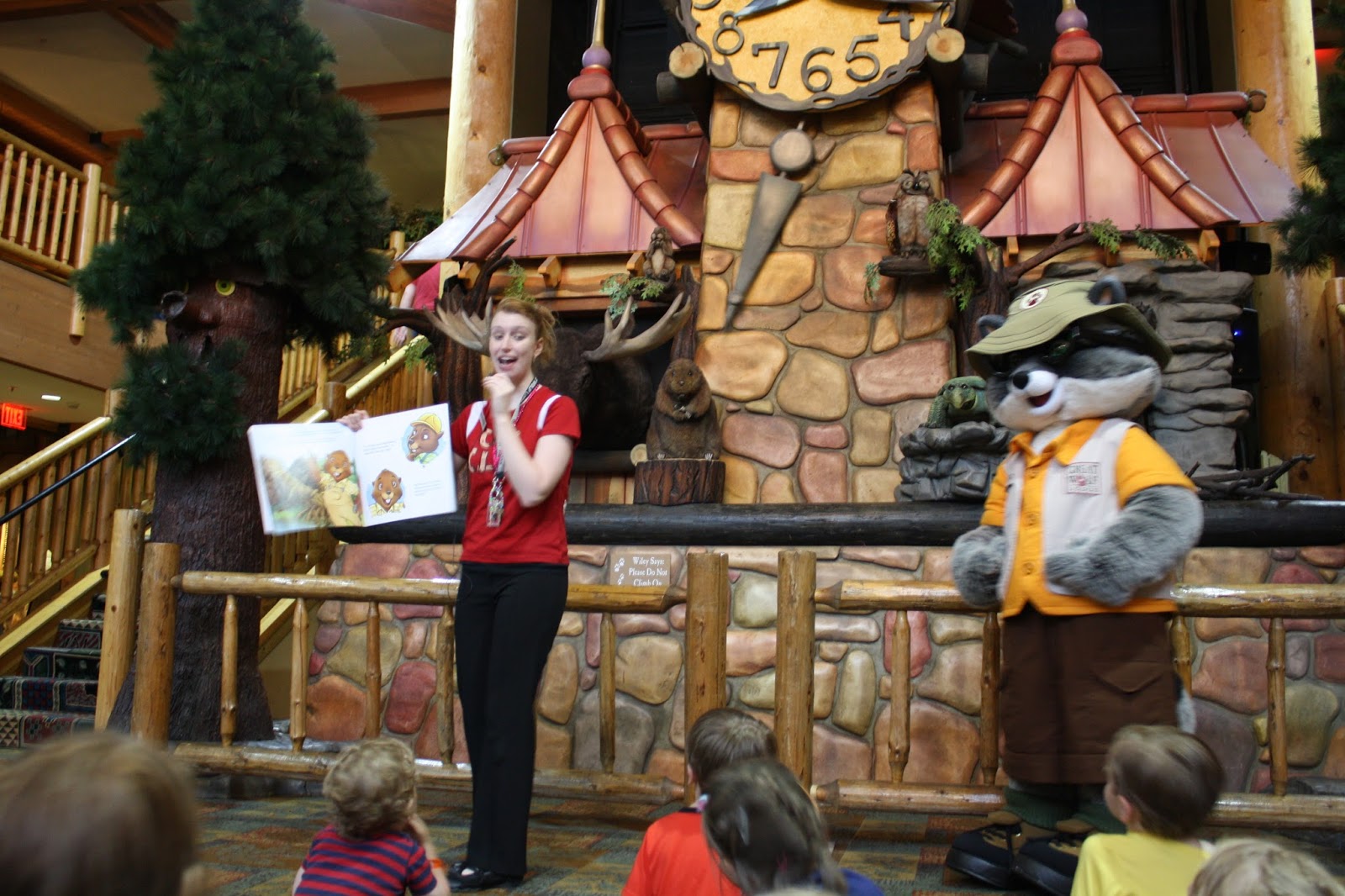 A Little Monkey Business: great wolf lodge: exploring, arcade & story time