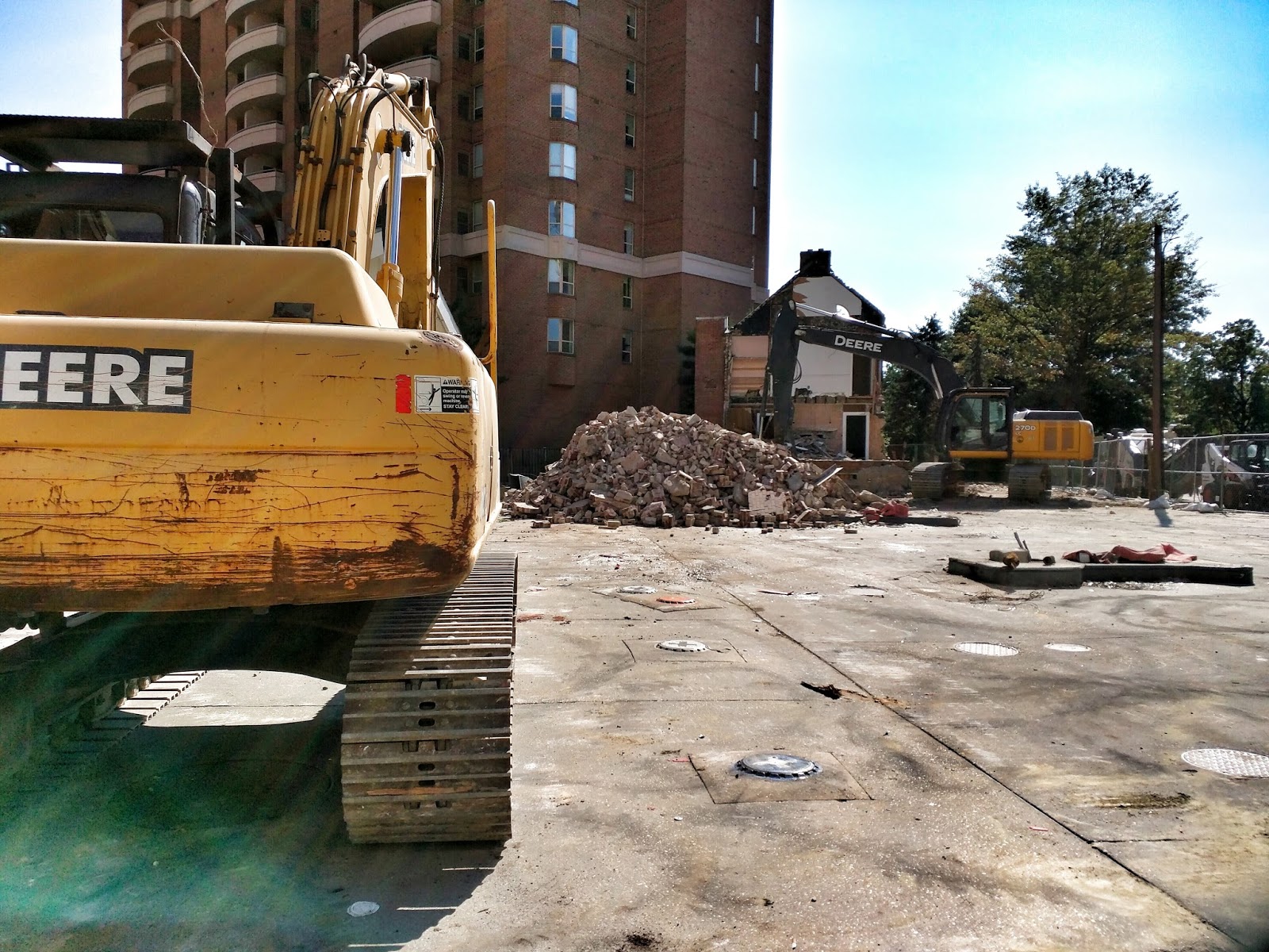 Robert Dyer @ Bethesda Row: Demolition update: Bethesda Shell station ...