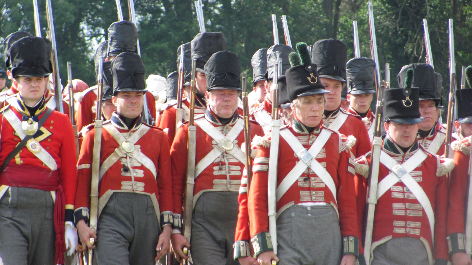 iron mitten: The Red Coats Are Coming!..