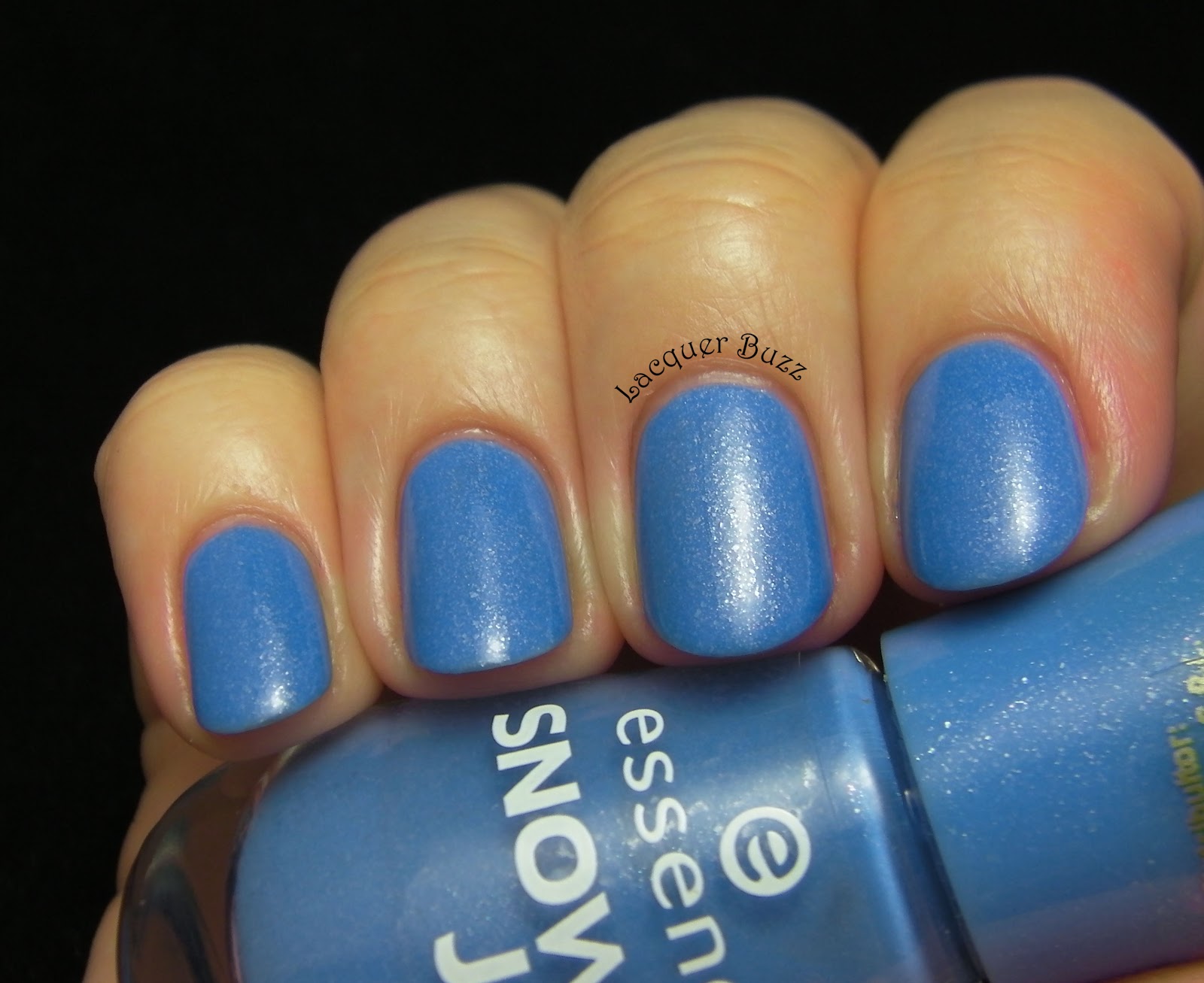 Lacquer Buzz: Monday Blues: Essence Goofy Blue