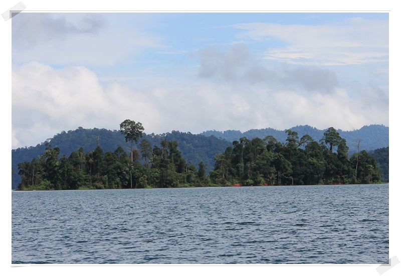 Jom Singgah Terengganu 2010: #6 RUMAH BOT TASIK KENYIR - PEMANDANGAN
