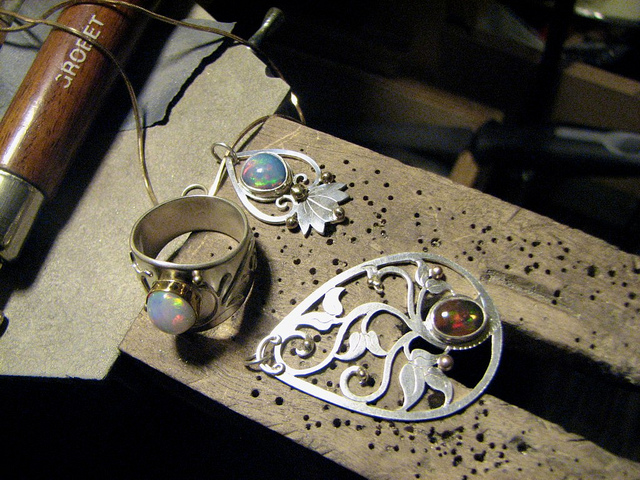 Craft Tutorials Galore at Crafter-holic!: Metal Jewelry Making For ...