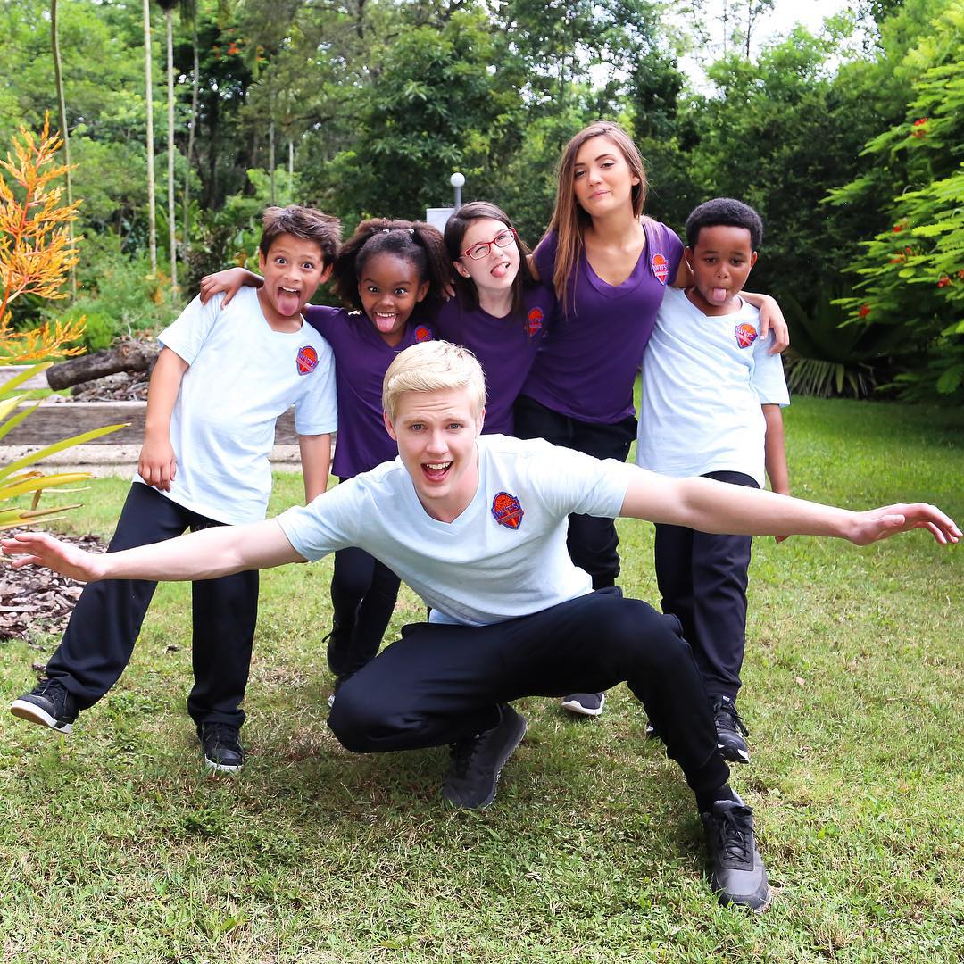 NickALive!: Sneak Peek Of The "W.I.T.S. Academy" Theme Song!