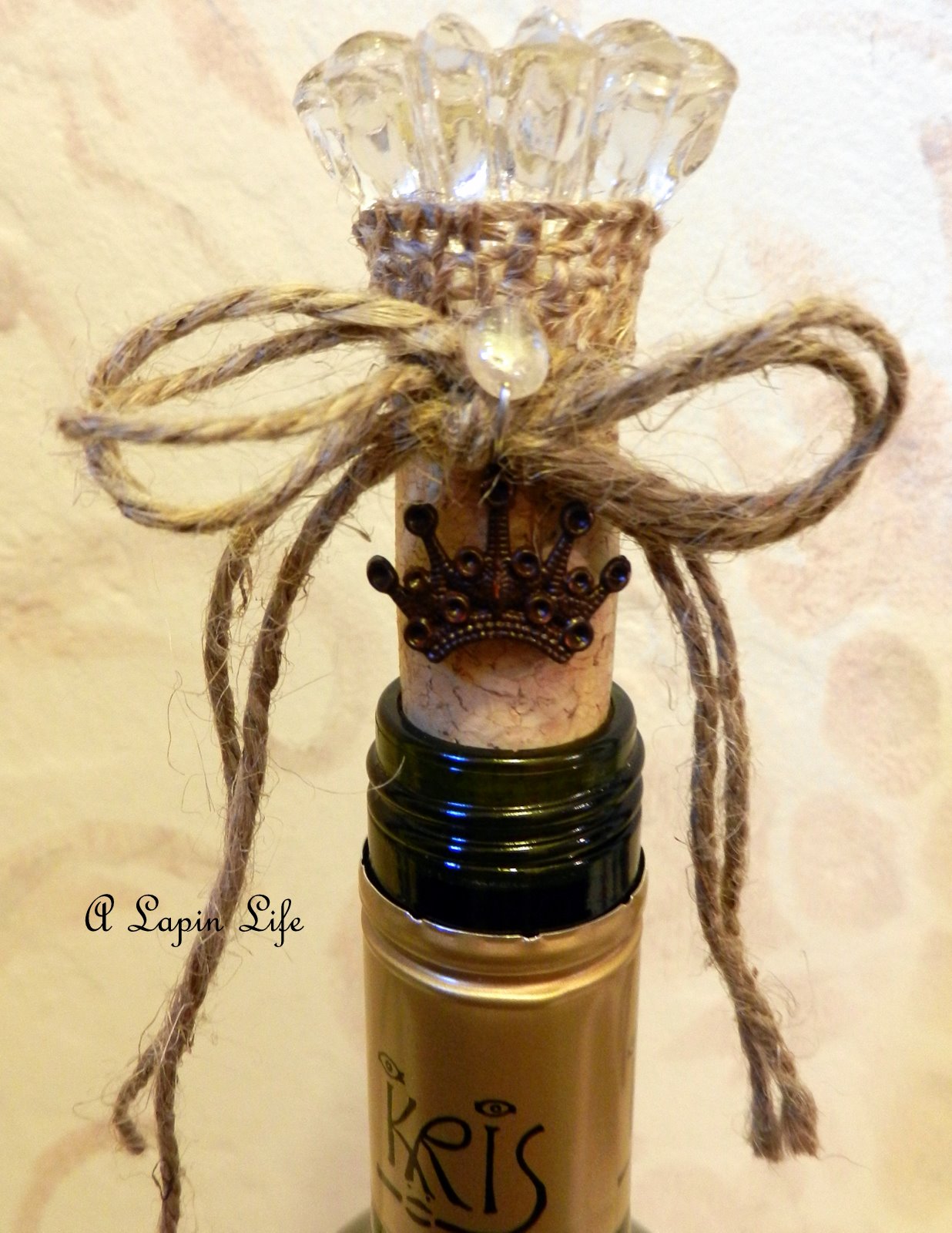 A Lapin Life: Make Pretty Cork Wine Stoppers - Tutorial - Hostess Gifts