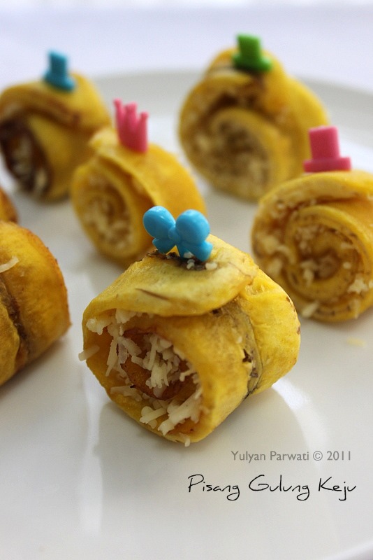 Cooking With Love: Pisang Gulung Keju