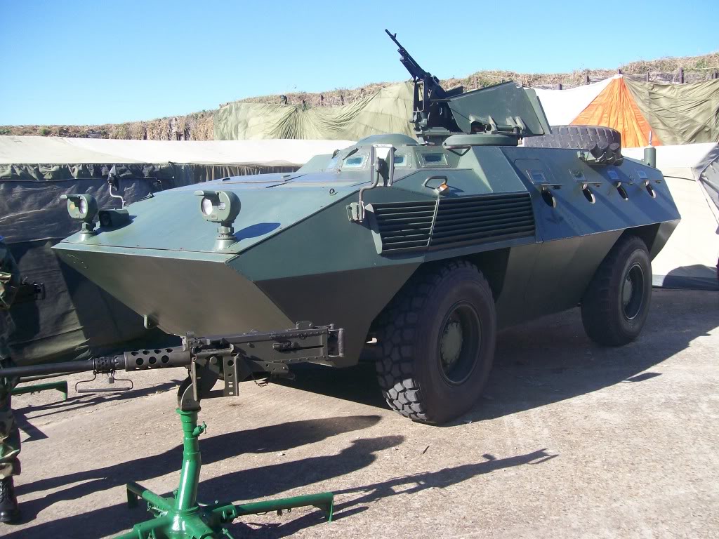 SI VIS PACEM, PARA BELLUM: Autoblindo OTO MELARA - FIAT 6614