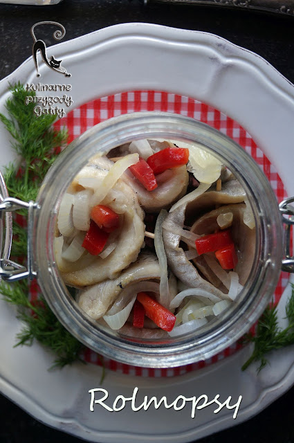 Domowe rolmopsy z papryką