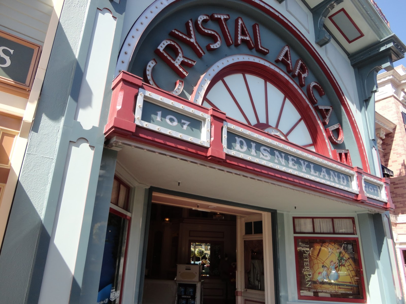 Disneyland: Main Street Crystal Arcade
