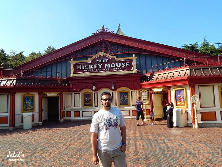 Paris Disneyland - Meeting Mickey Mouse ~ Jaho Jalal