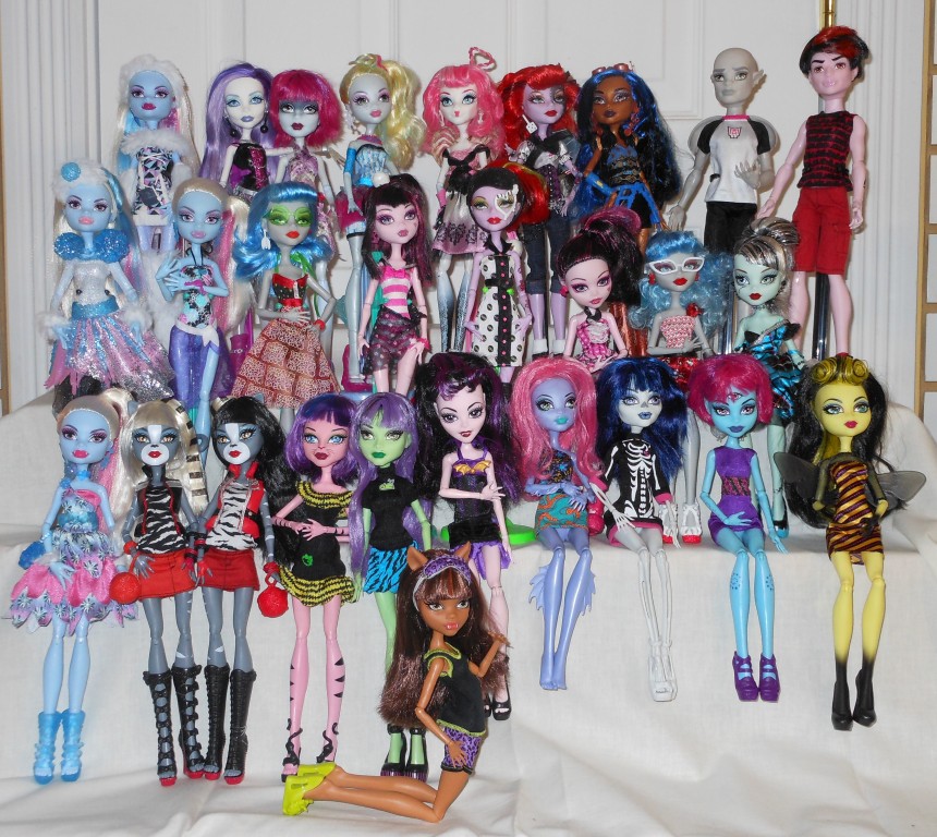Cyano Barbie Dolls & Reroots: Monster