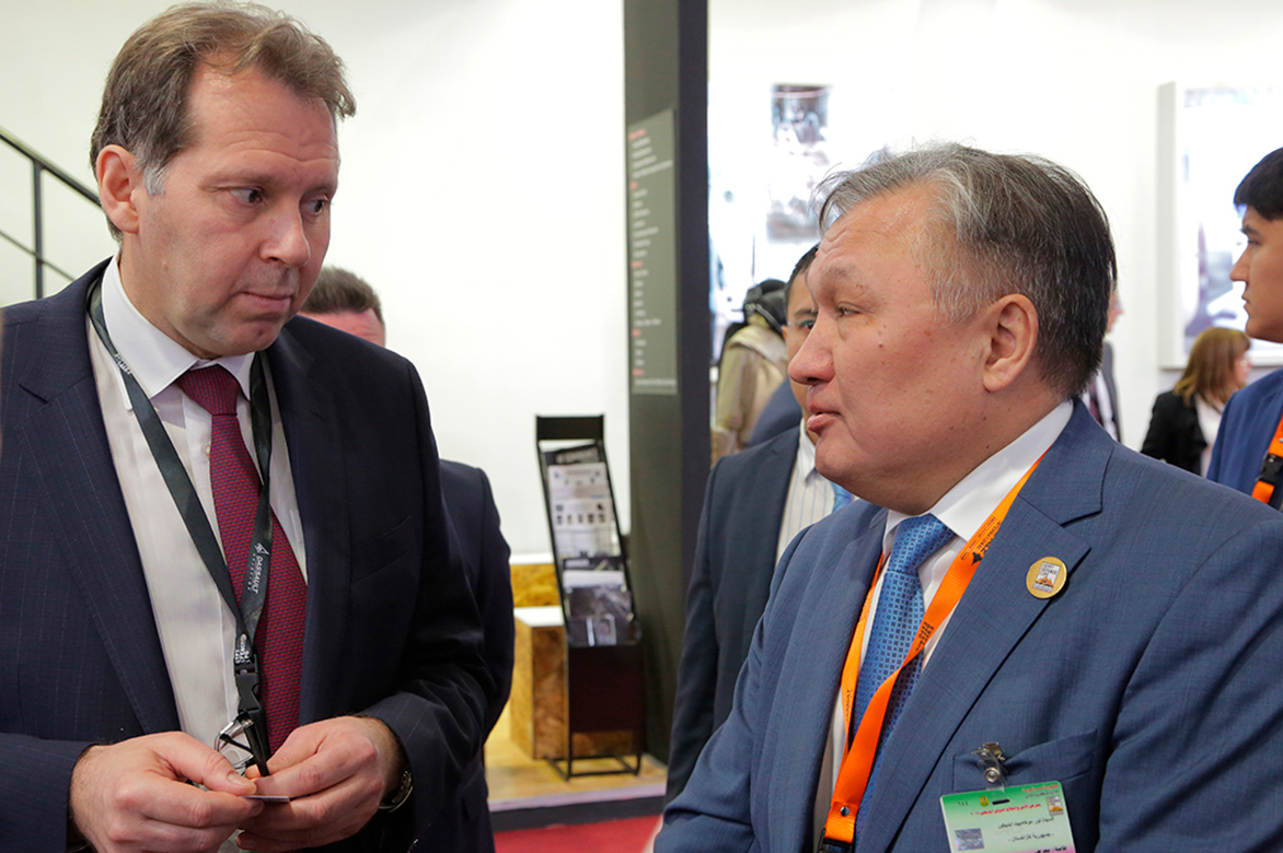 Gur Khan attacks!: Уралвагонзавод на выставке Egypt Defence Expo опять ...