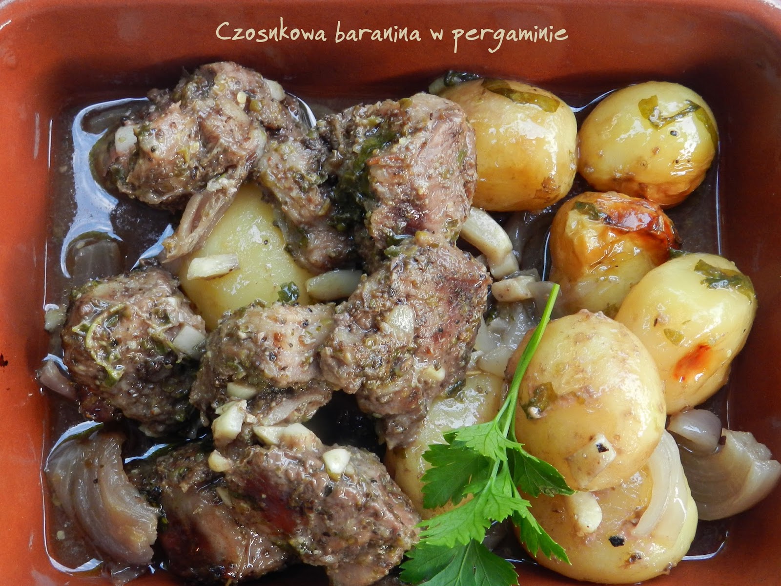 Czosnkowa baranina w pergaminie | Stare Gary