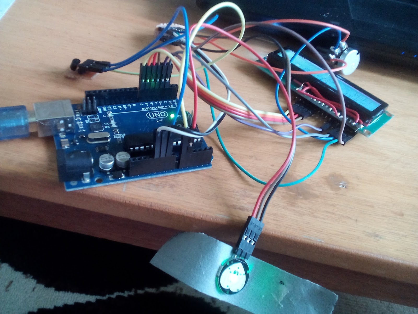 .: Membuat Alat Pengukur Heart Beat / Heart Rate (BPM) dan Suhu Tubuh ...