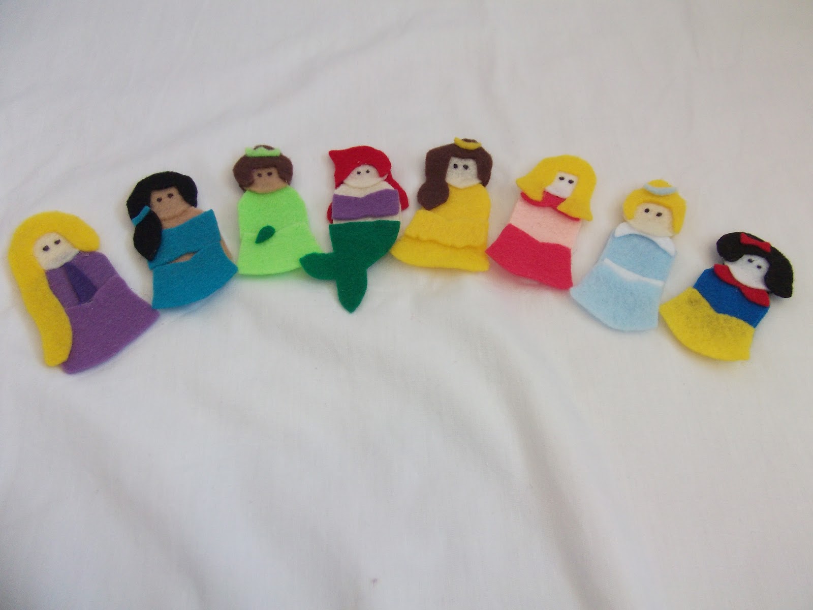 Around a Mother's Knee: Princess Finger Puppets