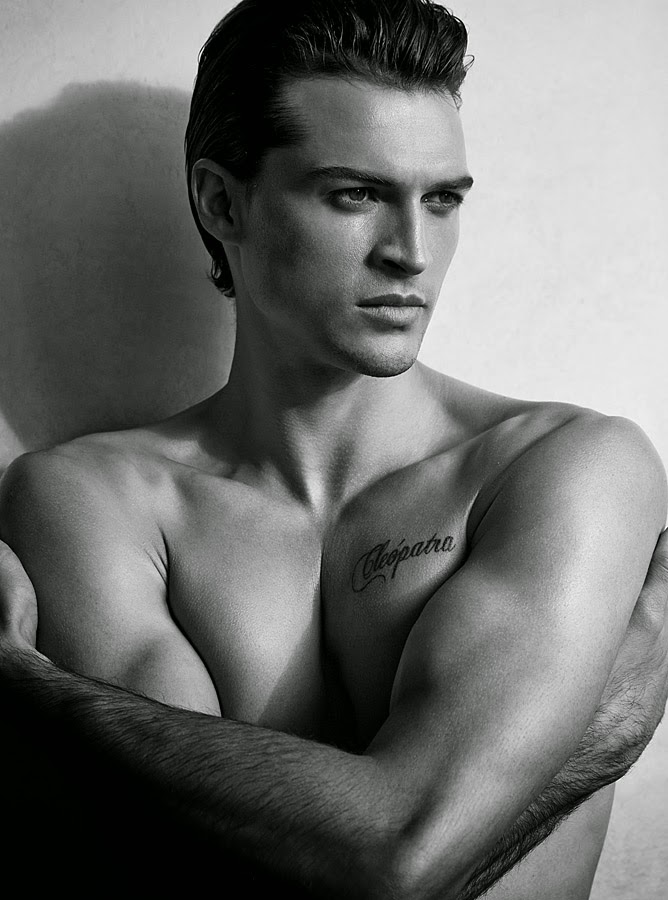 Romulo Pires: July 2014