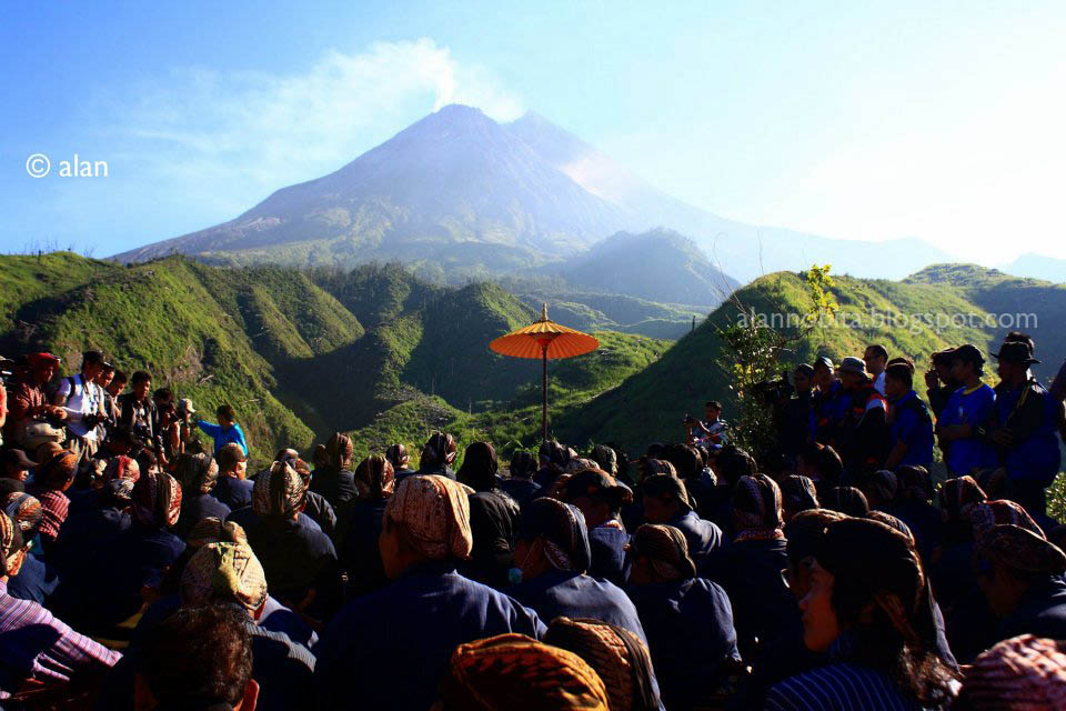 Labuhan Alit Merapi-Keharmonisan Antara Tuhan, Manusia dan Alam ...
