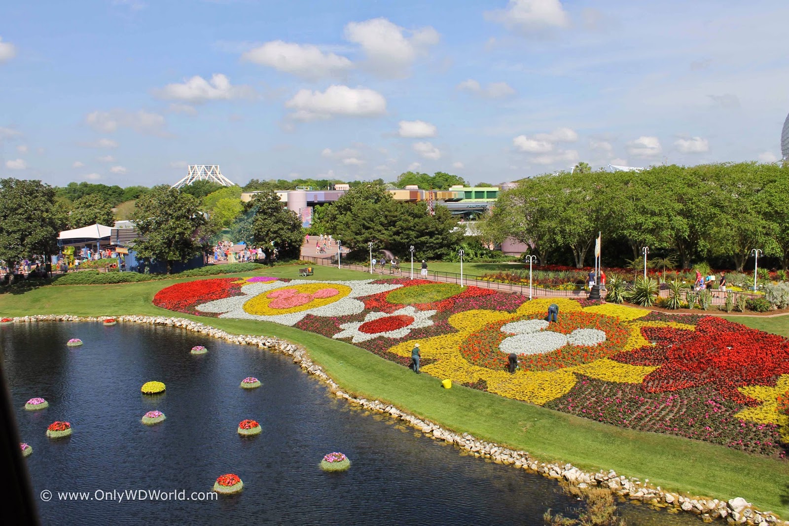View the Epcot International Flower & Garden Festival From The Monorail ...