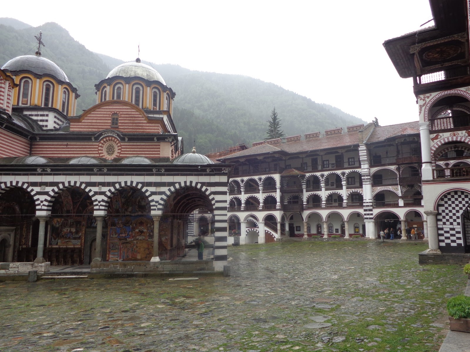 Cose bulgare - Български работи: Pellegrinaggio del MLP in Bulgaria