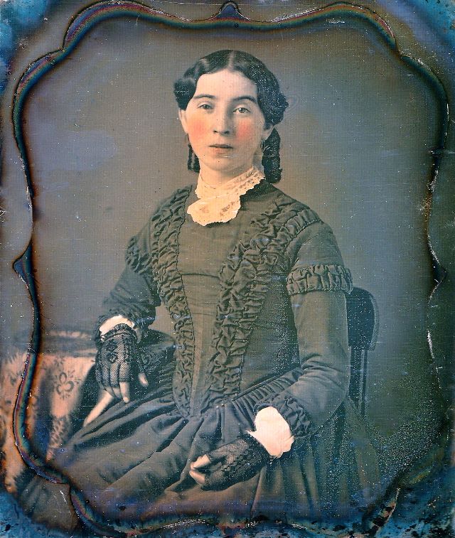 39 Stunning Photos of Upper-Class Girls in the Mid-19th Century ...