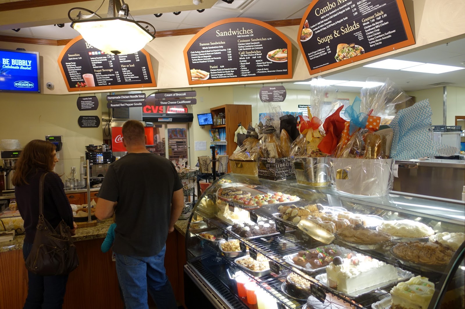 HelloKen.com: First visit to Kneaders Bakery and Cafe
