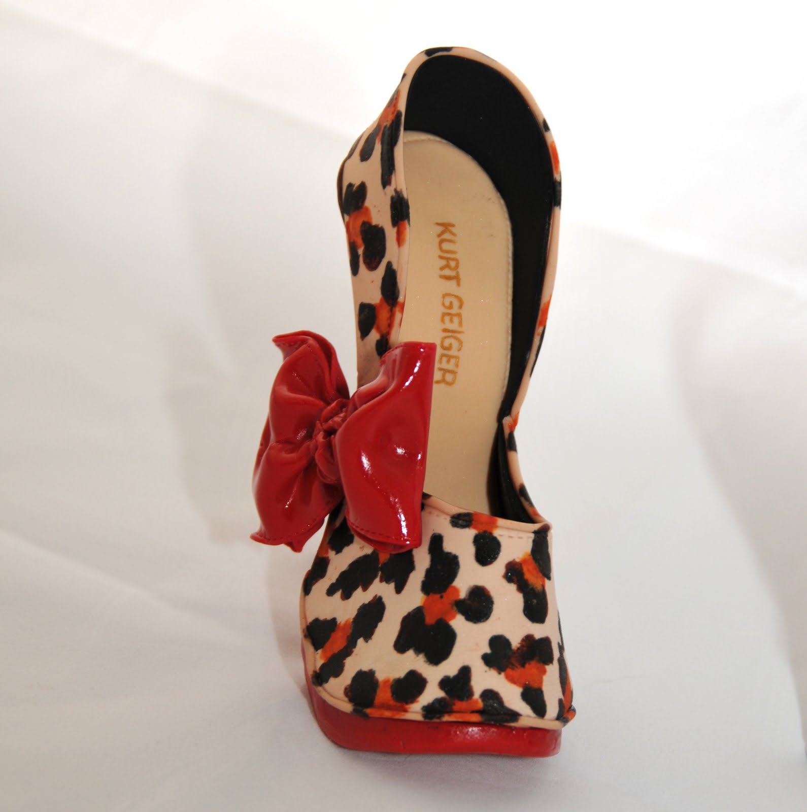 Caromel: Bayswater Mulberry Handbag - Cake & Kurt Geiger shoes