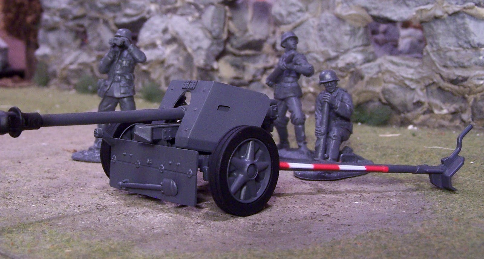 WWII Plastic Toy Soldiers: Introducing the PAK 40