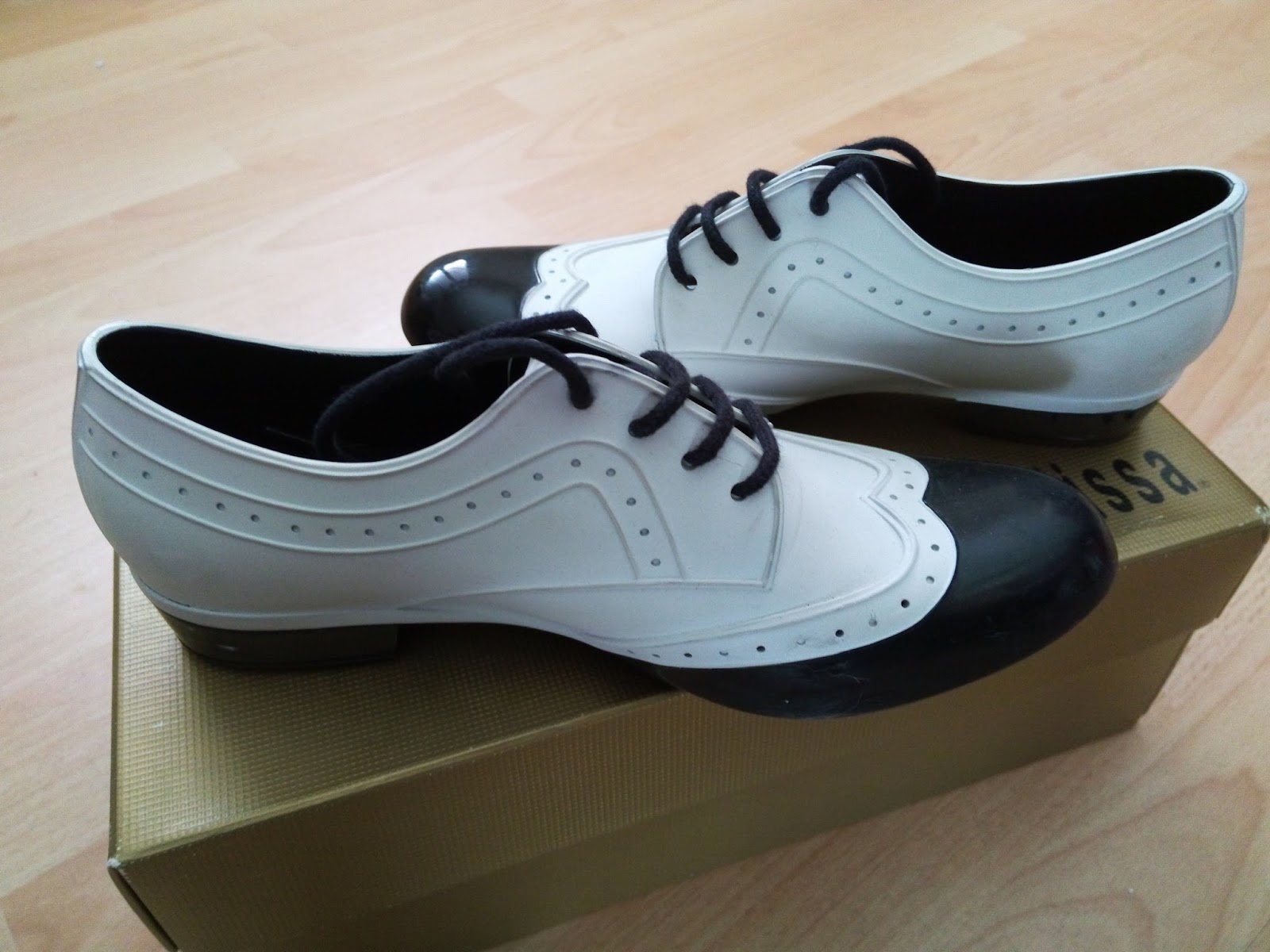 chaussure pin up sans talon