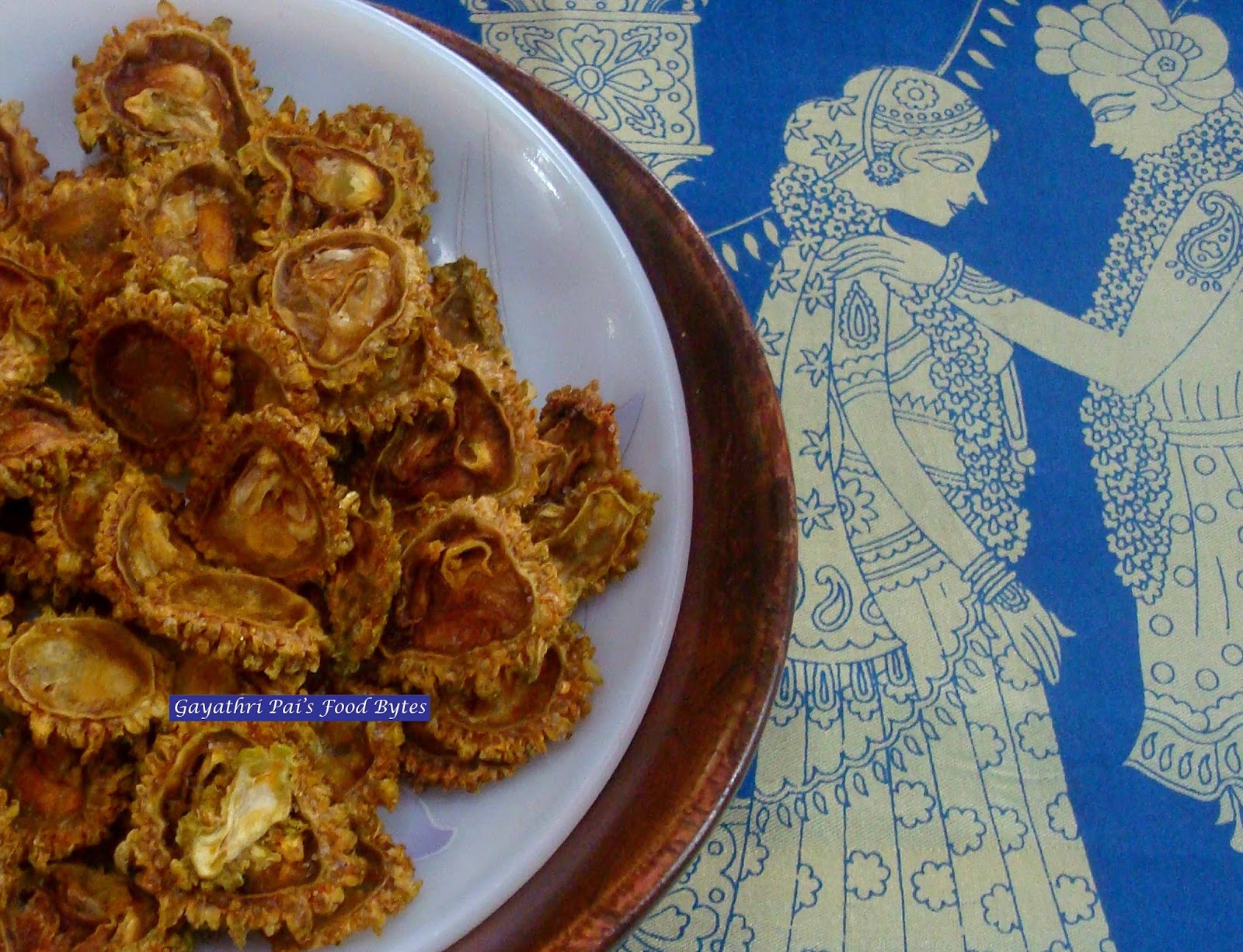 Gayathri Pai's Food Bytes: Karate' Kachri / Karela Chips / Bitter Gourd ...