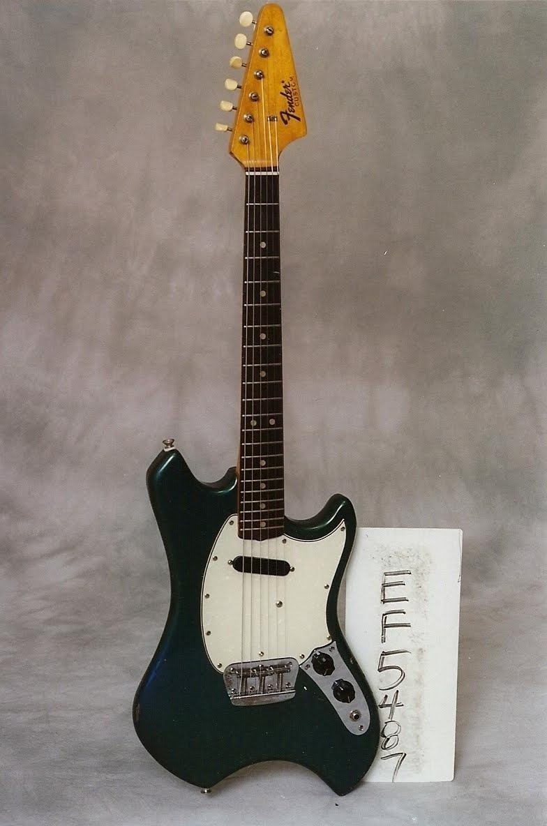 Vintage House of Guitars: FENDER