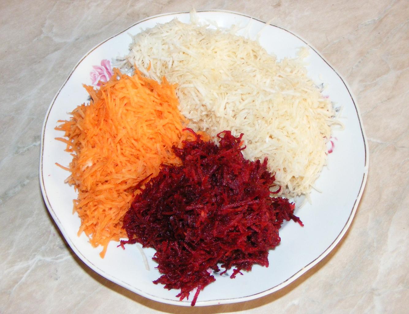 Salata de telina morcov si sfecla rosie Retete vegetariene ...