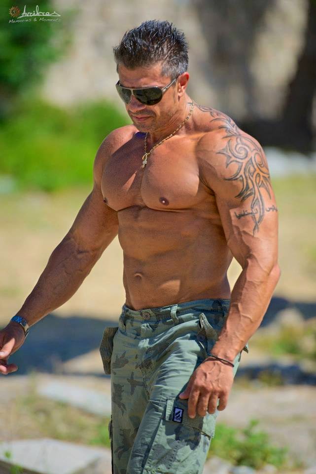 Greek Bodybuilders: Heavyweight bodybuilder Giannis Igirlis - Γιάννης ...