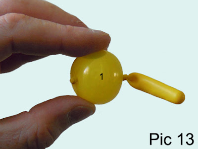 CLASSICAL: Balloon baby rattle