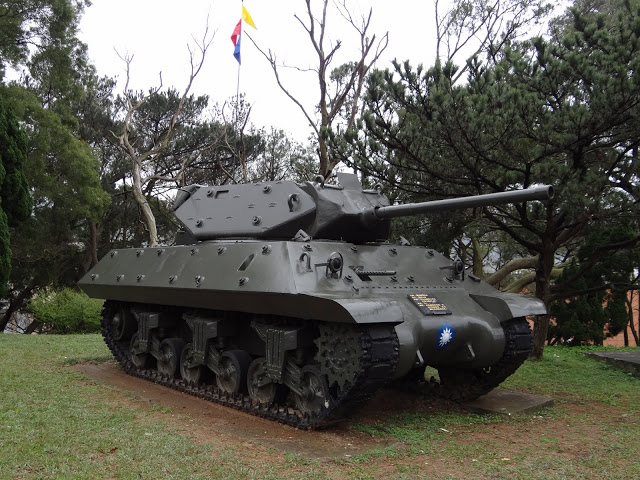 TANKS RARITIES: M10 con cañón type 91 de 105 mm